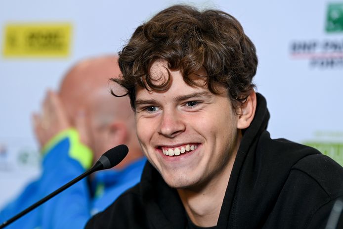 Alexander Blockx passe le premier obstacle du tournoi juniors | Roland ...