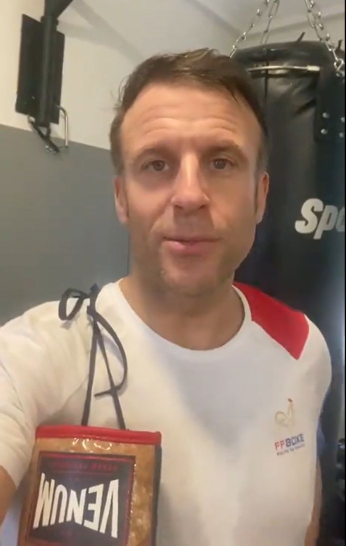 “Il joue à Rocky Balboa”: la vidéo de Macron sur les JO tournée en ...