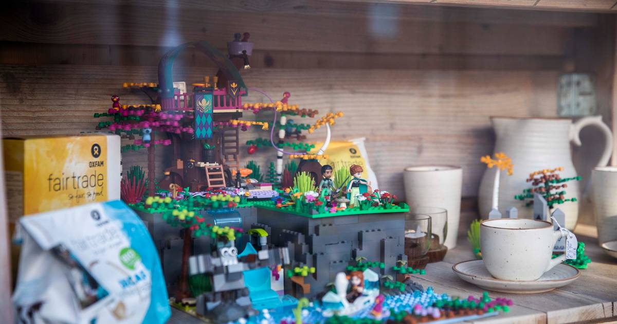 LEGO siert 34 winkeletalages: speciale themawandeling leidt je langs ...
