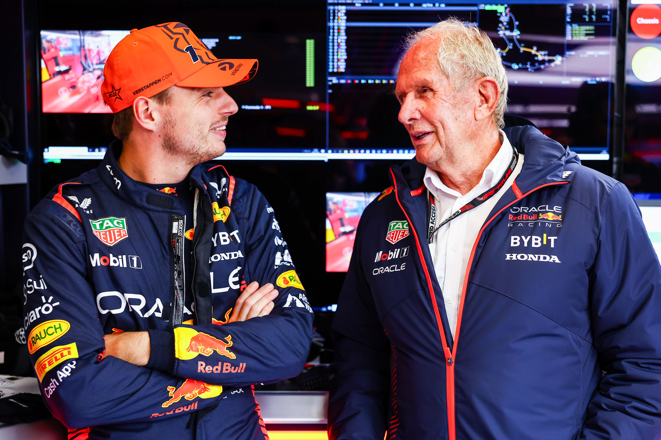Dreigende schorsing Helmut Marko duwt Max Verstappen verder richting Red Bull-uitgang | Foto | AD.nl