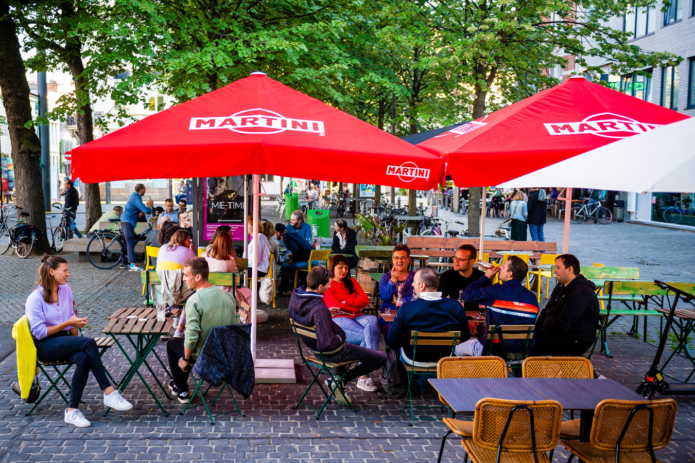 Daar zijn de eerste zonnestralen: deze 8 terrasjes in de provincie ...