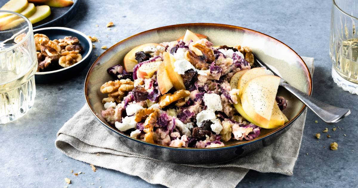 Wat Eten We Vandaag: Rodekoolstamppot met appel, geitenkaas en walnoten ...