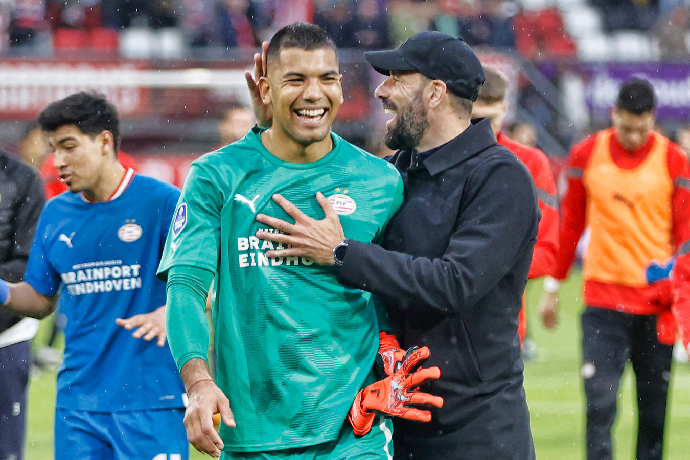 Hoe Ruud van Nistelrooij bij PSV zijn eigen herkansing af aan het ...