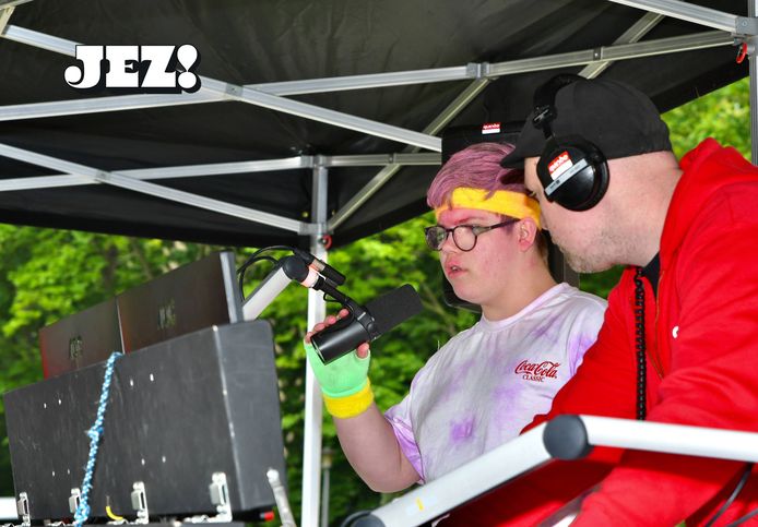 Jongerenradio Quindo verbindt afgesloten gemeenschappen met ...