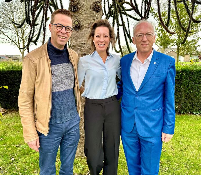 Dochter Natascha (40) lost papa Marnic De Meulemeester af bij Open Vld ...
