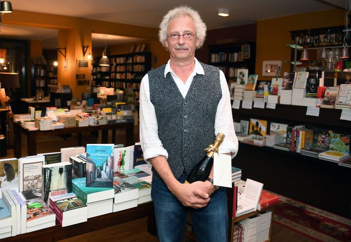 Auteur Jo Claes lanceert nieuw boek ‘Liefde en Lust’: “Niet elk verhaal ...