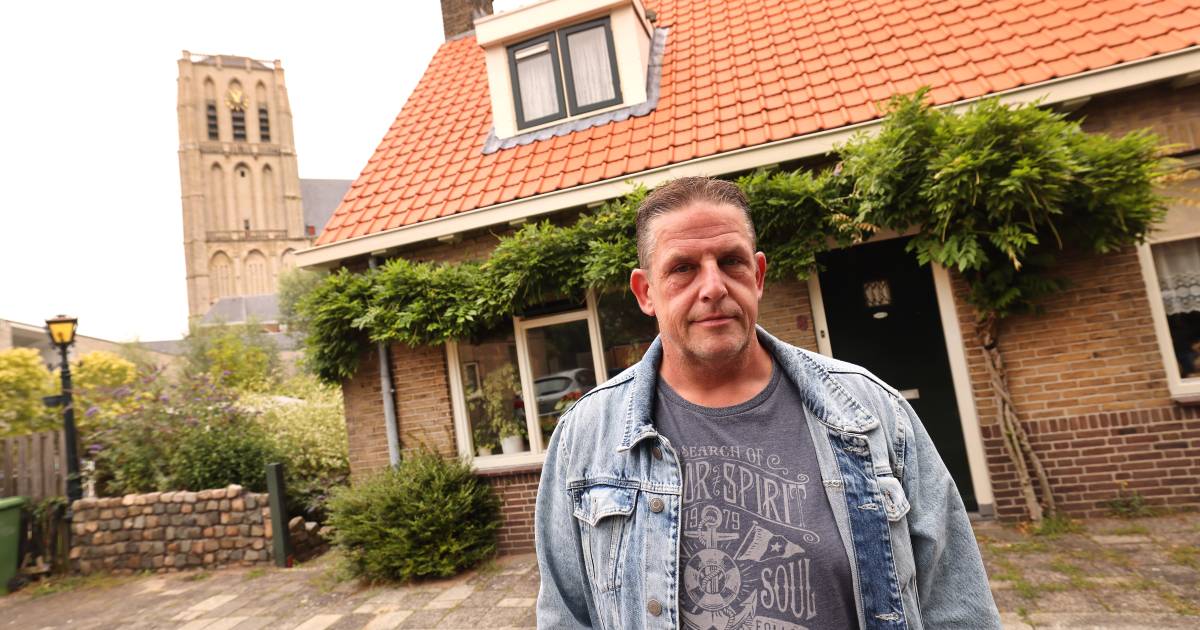 Huisbaas mag Sven (47) na dood van moeder uit huis zetten: ‘Een klap in ...
