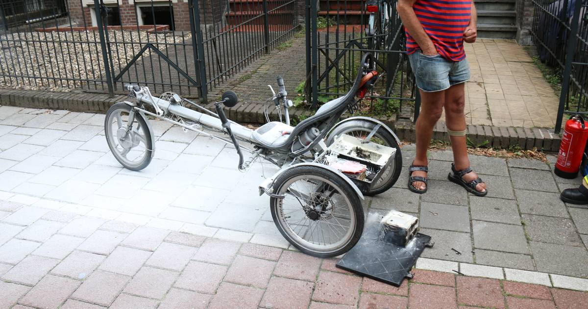 Accu elektrische ligfiets in brand tijdens opladen | Arnhem e.o ...