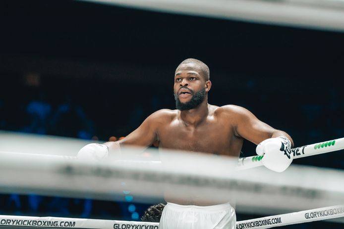 Zwolse kickbokser Tariq Osaro gaat voor de wereldtitel van Rico ...