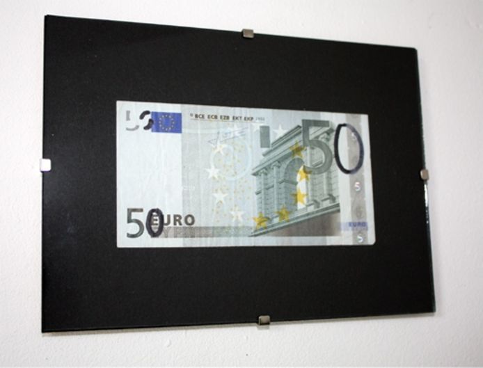Geldbiljetten van Eindhovense kunstenaar Jasper van Es gestolen ...