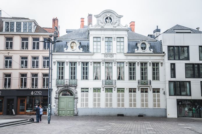 BINNENKIJKEN. Stadspaleis te koop voor 3,4 miljoen euro: “Gelegen op de ...