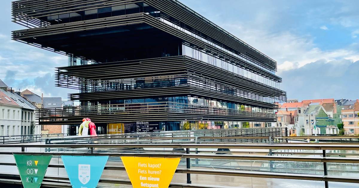 Talkshow ‘Stripgids Salon’ strijkt voor het eerst neer in Gentse ...