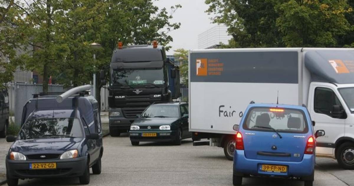 'Parkeren op de stoep doen we uit veiligheid' | Eindhoven | ed.nl