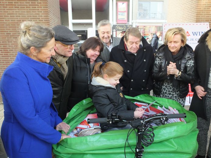 Isabelle (43) mag voor 5.000 euro shoppen in Deinze | Deinze | hln.be