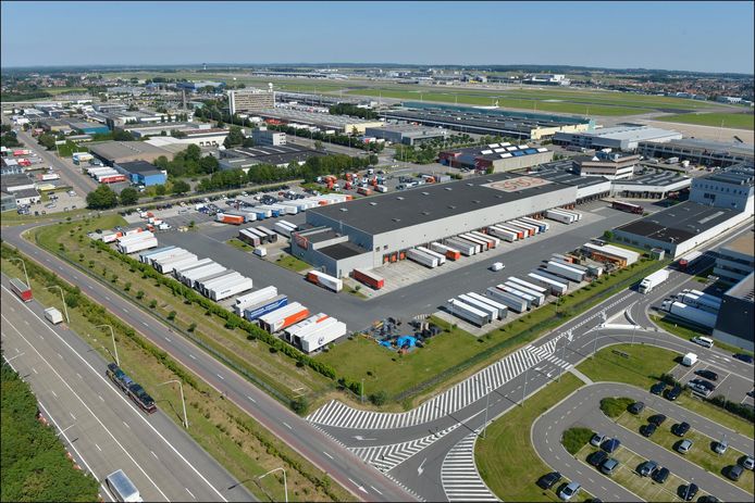 Luchthaven maakt komende drie jaar 70 miljoen euro vrij voor ...