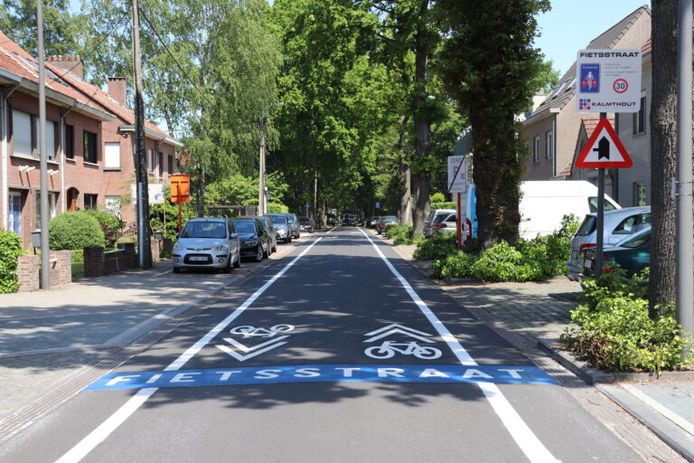 Rode Weg wordt deels een fietsstraat | Kalmthout | hln.be