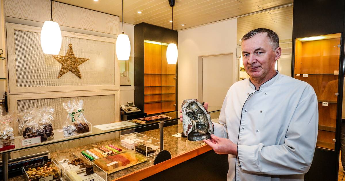 In 1984 was hij de eerste chocolatier in Beernem, nu sluit Joost De ...