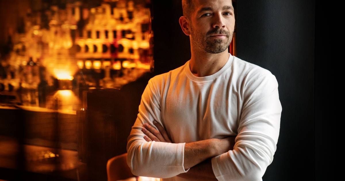 Wie is Davy Parmentier, de host van de nieuwe VTM-talkshow die totaal ...