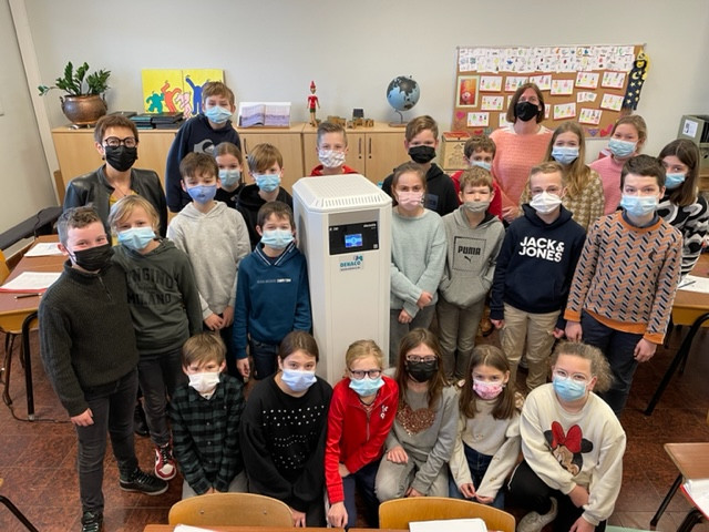 Propere lucht in Poperingse klaslokalen: basisscholen stappen in ...