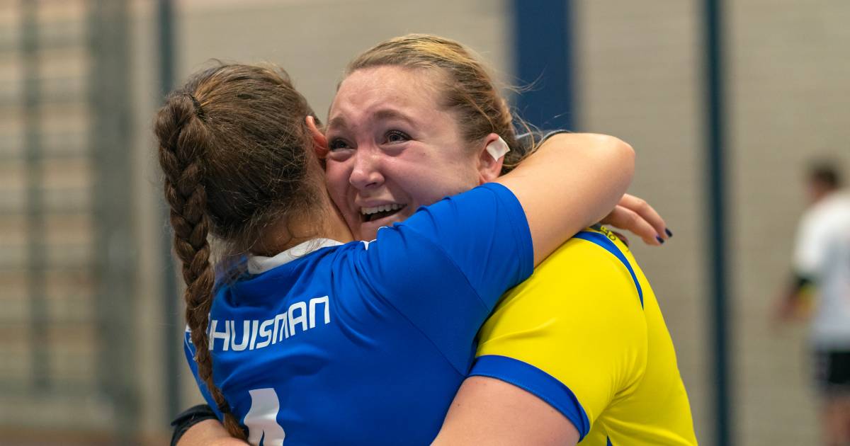 Handbalsters HV Huissen na emotioneel afscheid op weg naar derby met HV Angeren | Sport Betuwe ...