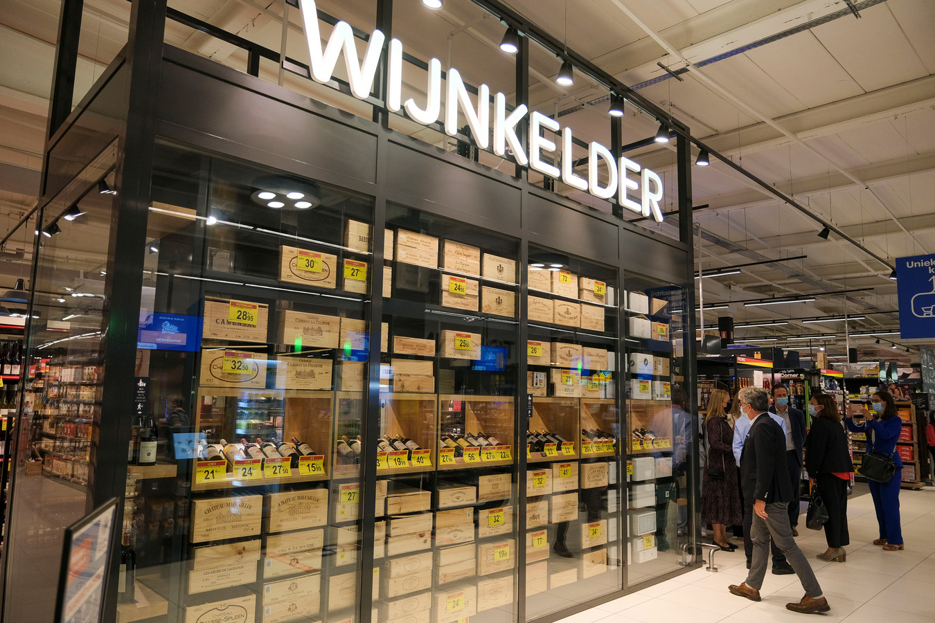 Stroompanne legt Hypermarkt Carrefour even stil: “Hoofdkantoor besliste ...