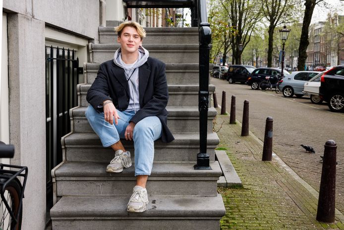 Daan (20) vlucht na bedreigingen vanwege geaardheid, eigen huis voelt niet meer veilig: ‘Terug ...