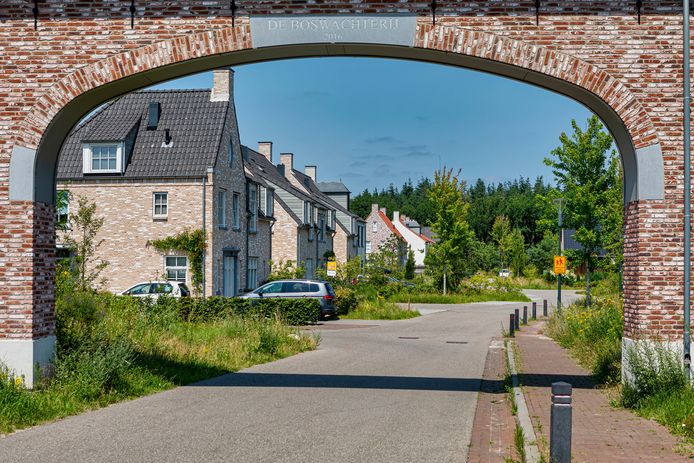 Flink verzet in Dorst tegen woningbouw: ‘Als er op de kruising met de ...