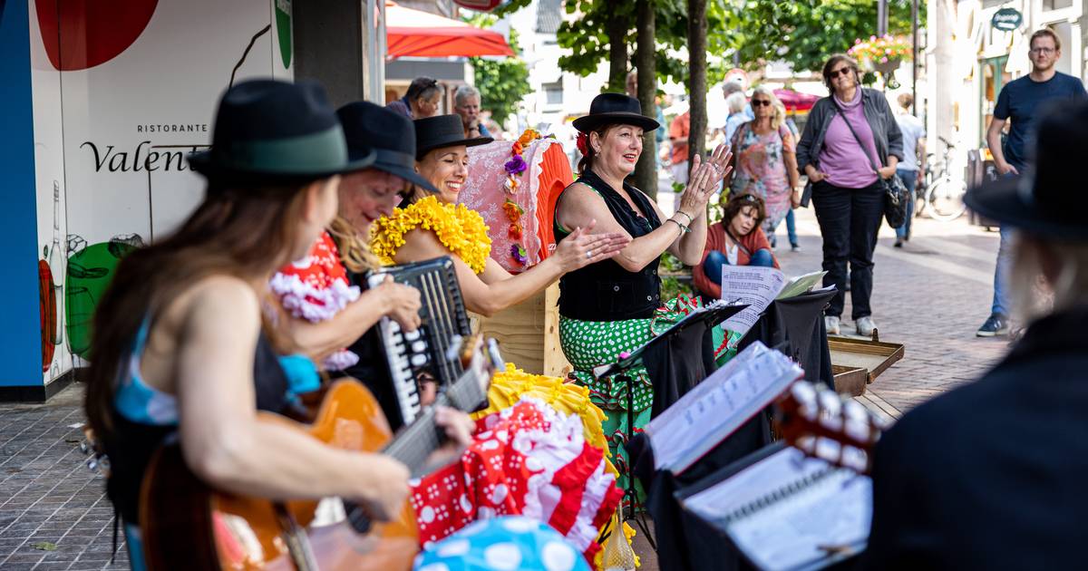 Het grootste straatmuziekfestival van Nederland is weer in Almelo: dit ...