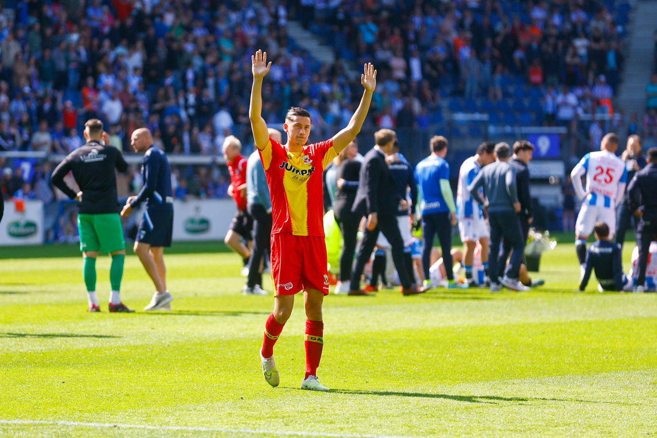 Jay Idzes weet wat na Go Ahead Eagles zijn volgende bestemming is ...