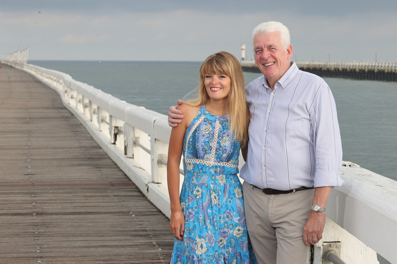 17 kilo bijgekomen: Julie De Donder rekent af met anorexia-verleden én ...