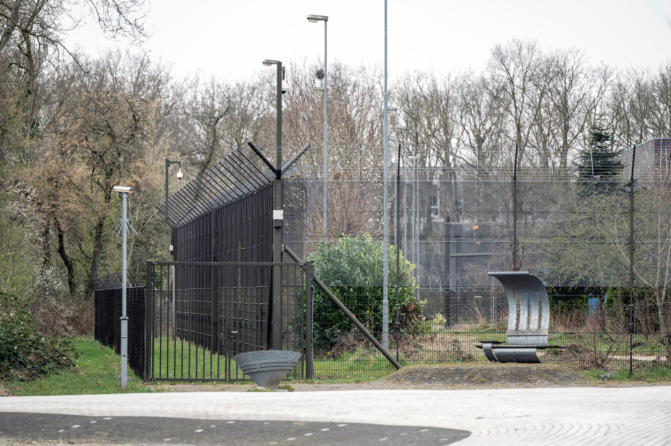 Ontsnapte tbs’er Kendrick stak zijn ex veertien keer, voor ogen van zoontje: ‘Voelde hoe hij op ...