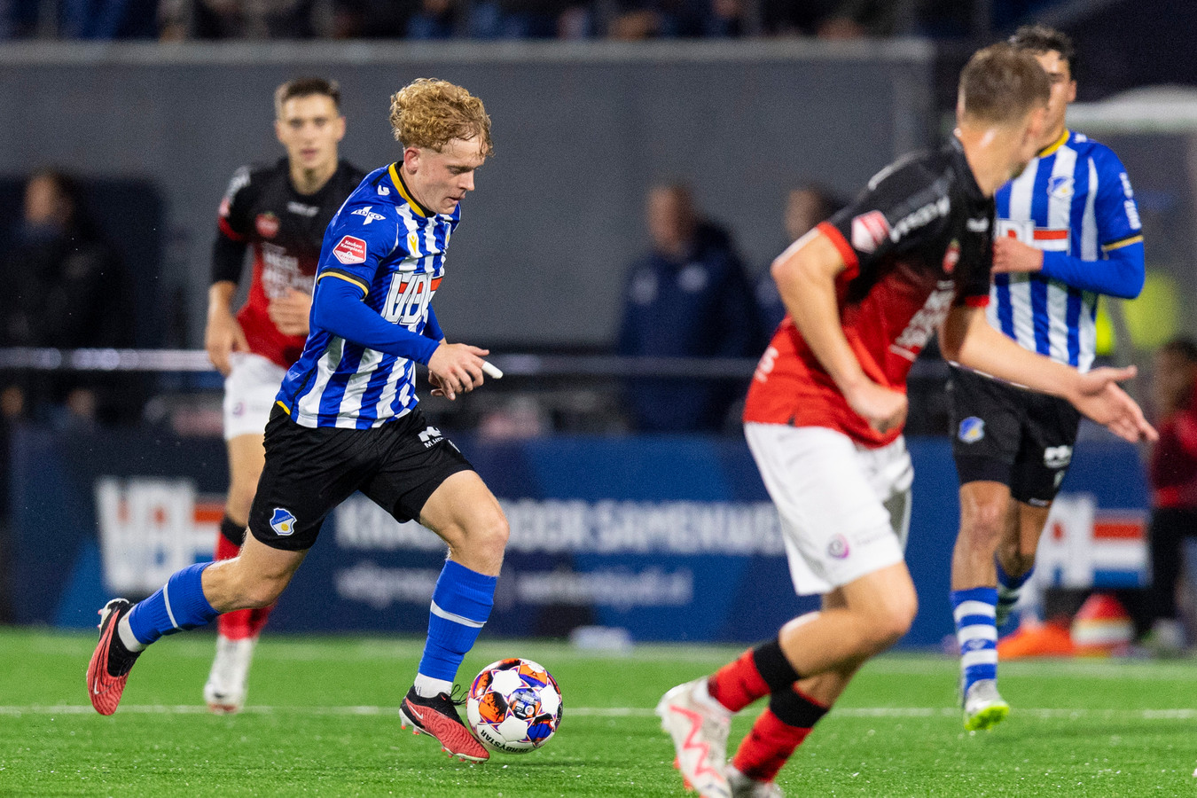 De lessen van PSV’er Stijn Schaars helpen Sven Simons ook bij FC ...