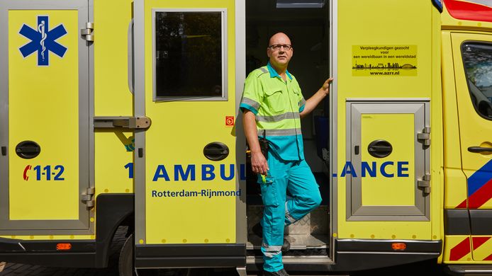 Ambulancechauffeur Rutger neemt al het hartverscheurend leed voor lief ...