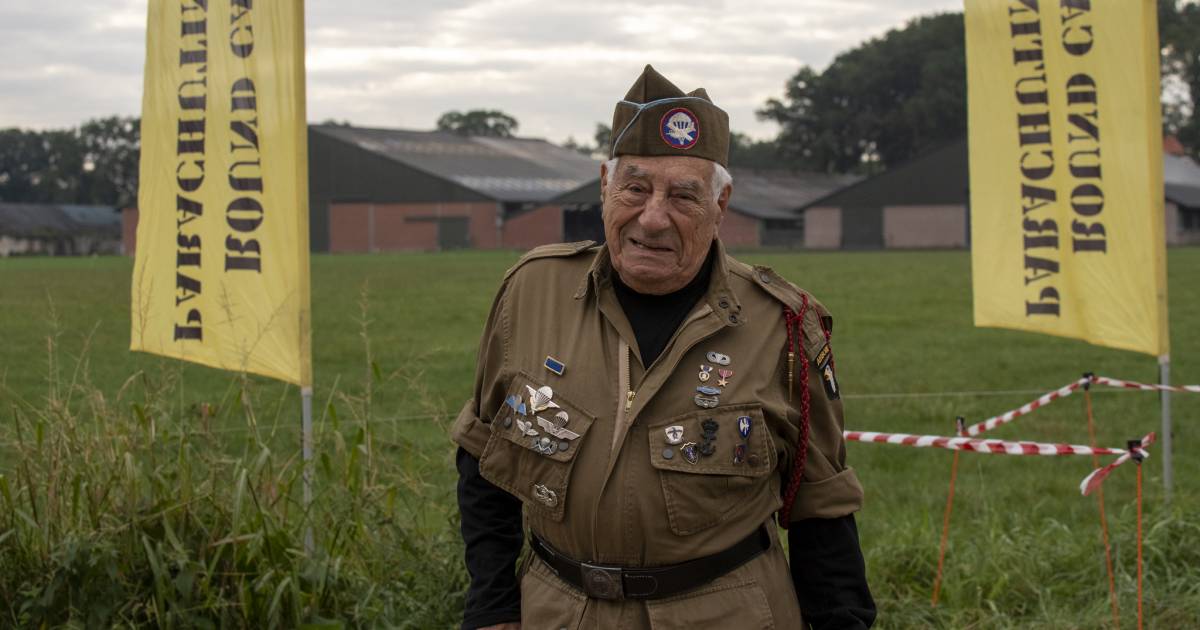 Vincent Speranza (98) overleden, sprong in 2019 nog uit vliegtuig boven ...