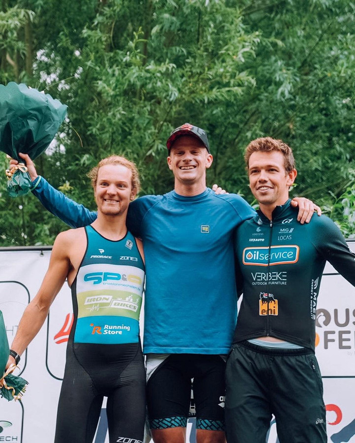 Voormalig winnaar Louis Naeyaert moet meerdere erkennen in superieure ... Voormalig winnaar Louis Naeyaert moet meerdere erkennen in superieure ...
