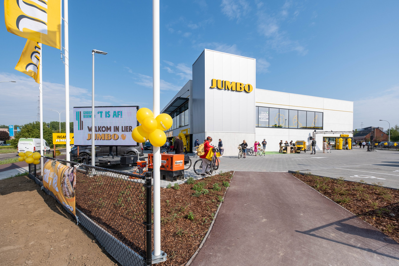 NET OPEN. Grootste Jumbo-supermarkt van Vlaanderen opent in Lier ...