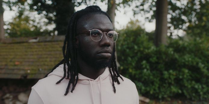 Biologische vader van ‘Thuis’-acteur Prince K. Appiah woont terug in ...