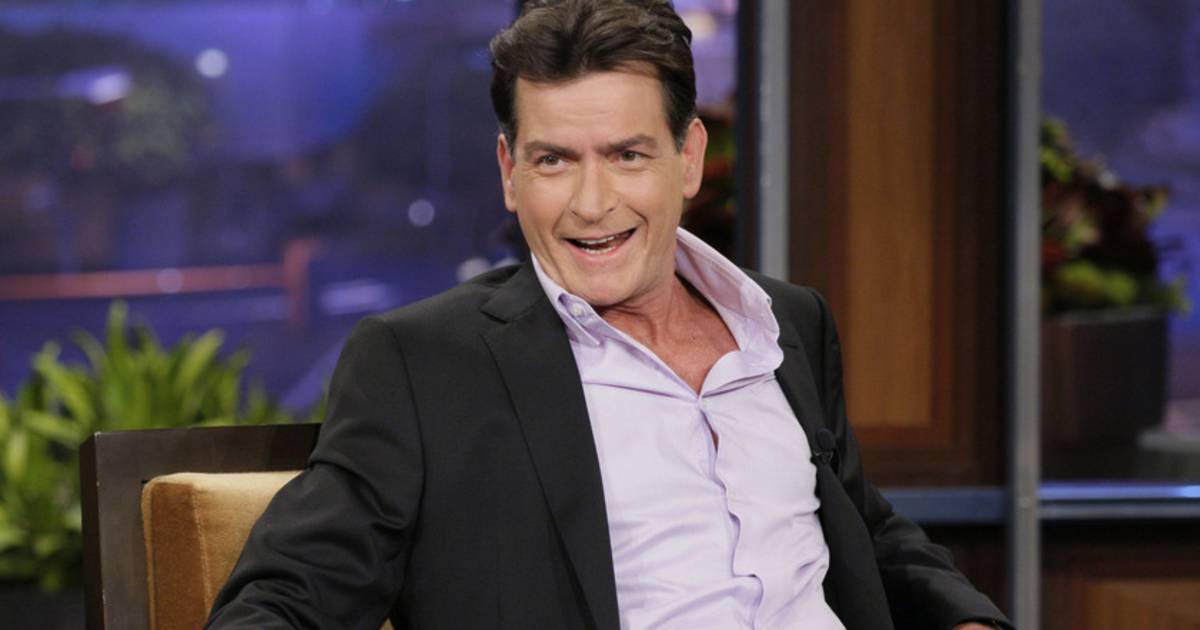 Charlie Sheen belooft miljoen dollar aan militair goed doel ...