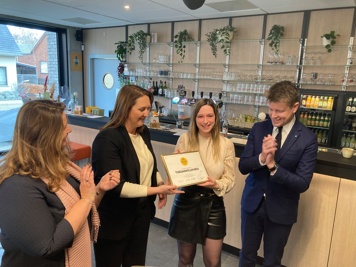 Minister Gwendolyn Rutten (Open Vld) reikt gouden medaille uit aan ’t ...