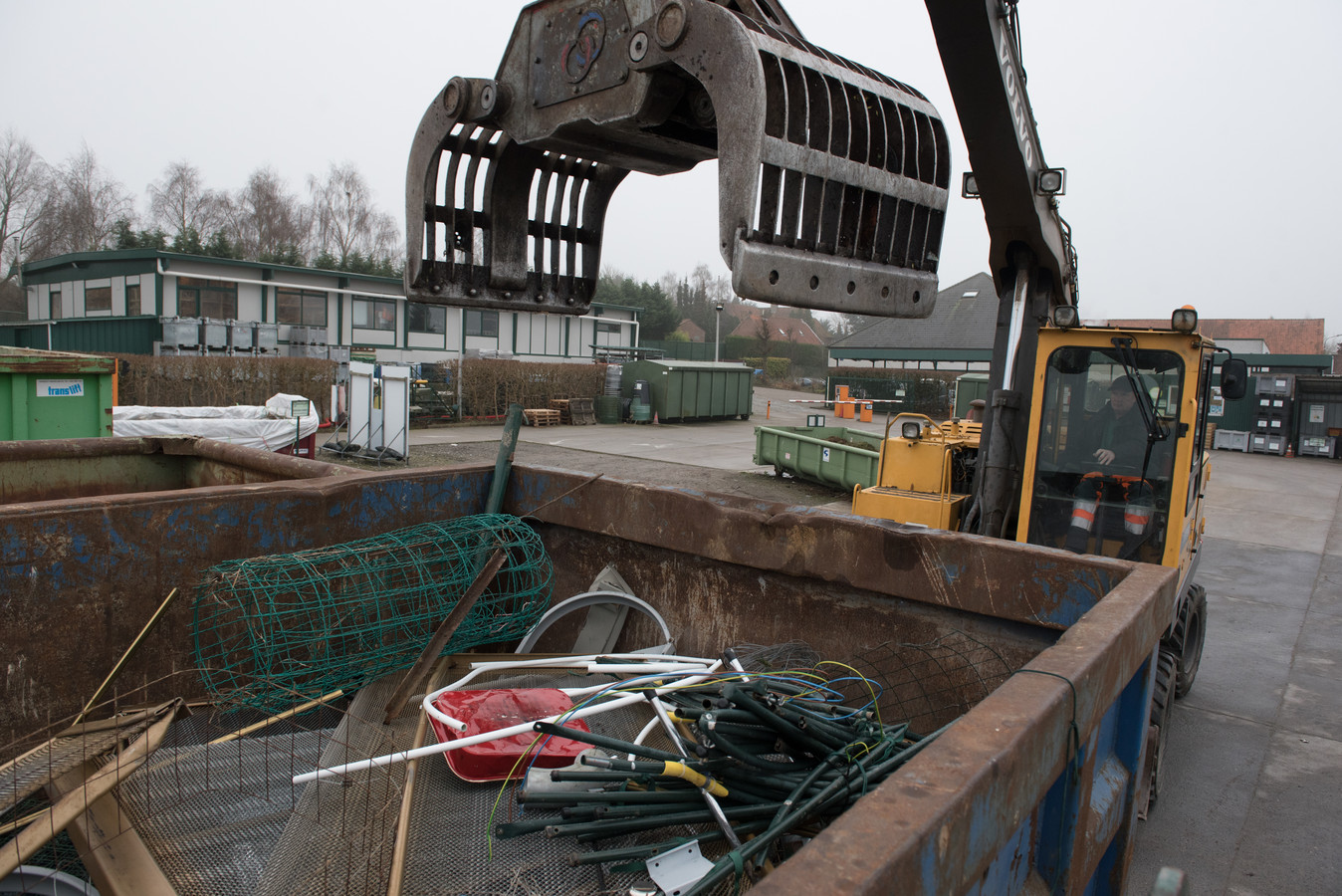 Aangepaste openingsuren voor containerpark wegens hitte | Foto | hln.be
