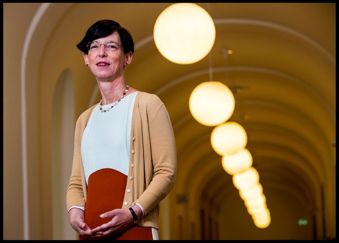 Laura van Geest naar toezichthouder AFM | Politiek | AD.nl