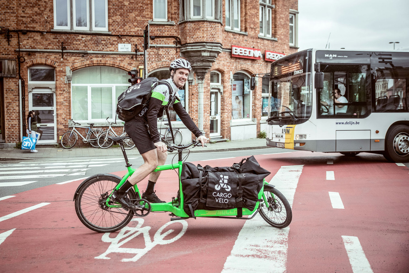 Fietskoerier Cargo Velo breidt uit naar Leuven: “Een kwart van alle ...
