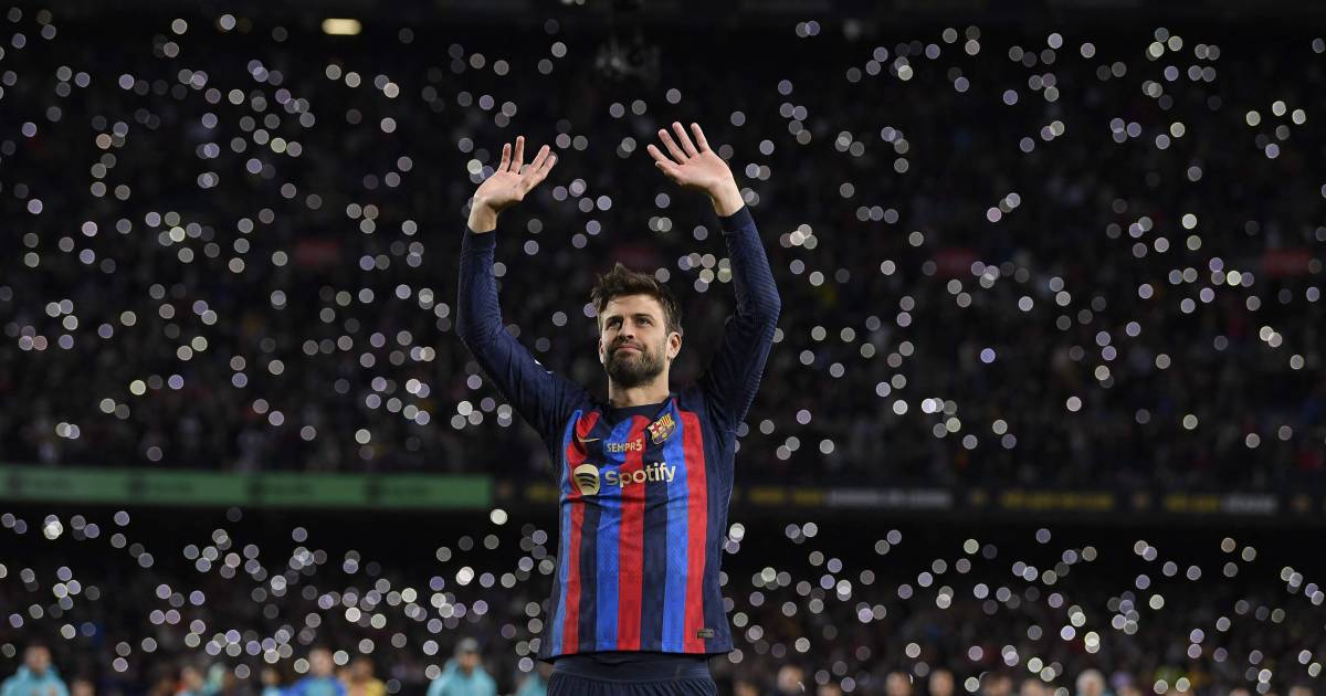 Fotoreeks | Emotionele Gerard Piqué neemt in Camp Nou afscheid van FC ...