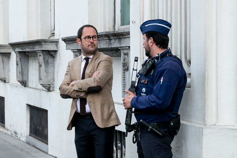 Wie is Belgische minister Van Quickenborne, en waarom zou hij doelwit van drugscriminelen zijn?