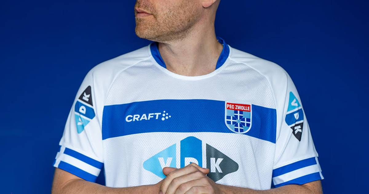 Rapper Sticks schreef een inspirerende tekst voor het nieuwe shirt van ...