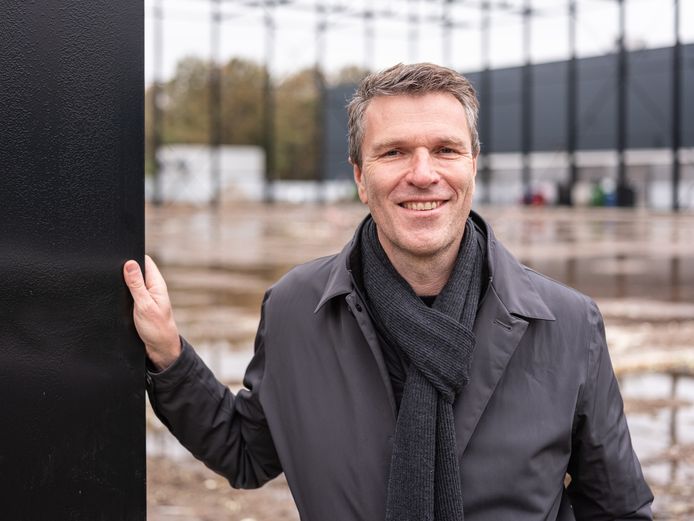 Immens grote show in hal waar 60 huizen inpassen: zo haalde Timo ...