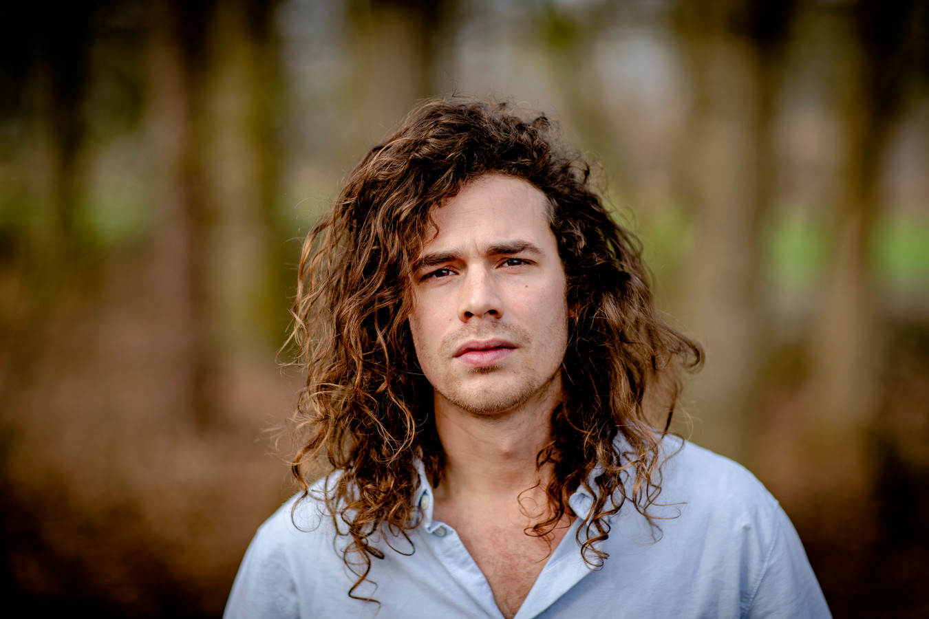 Rocker Lucas Hamming schreef nieuwe liedjes in boomhut op Bali | Foto | gelderlander.nl