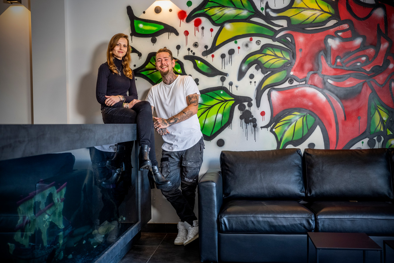 Elwin (32) start tattooshop in klein dorp, maar klanten komen ook uit ...