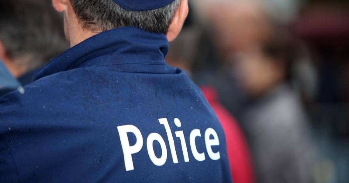 Acht jaar effectief voor Fransman (20) die in Dour op politievoertuig ...