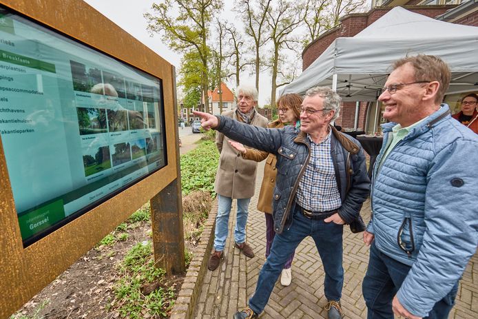 Met een gloednieuw informatiescherm is Gorssel iets bijzonders rijker ...